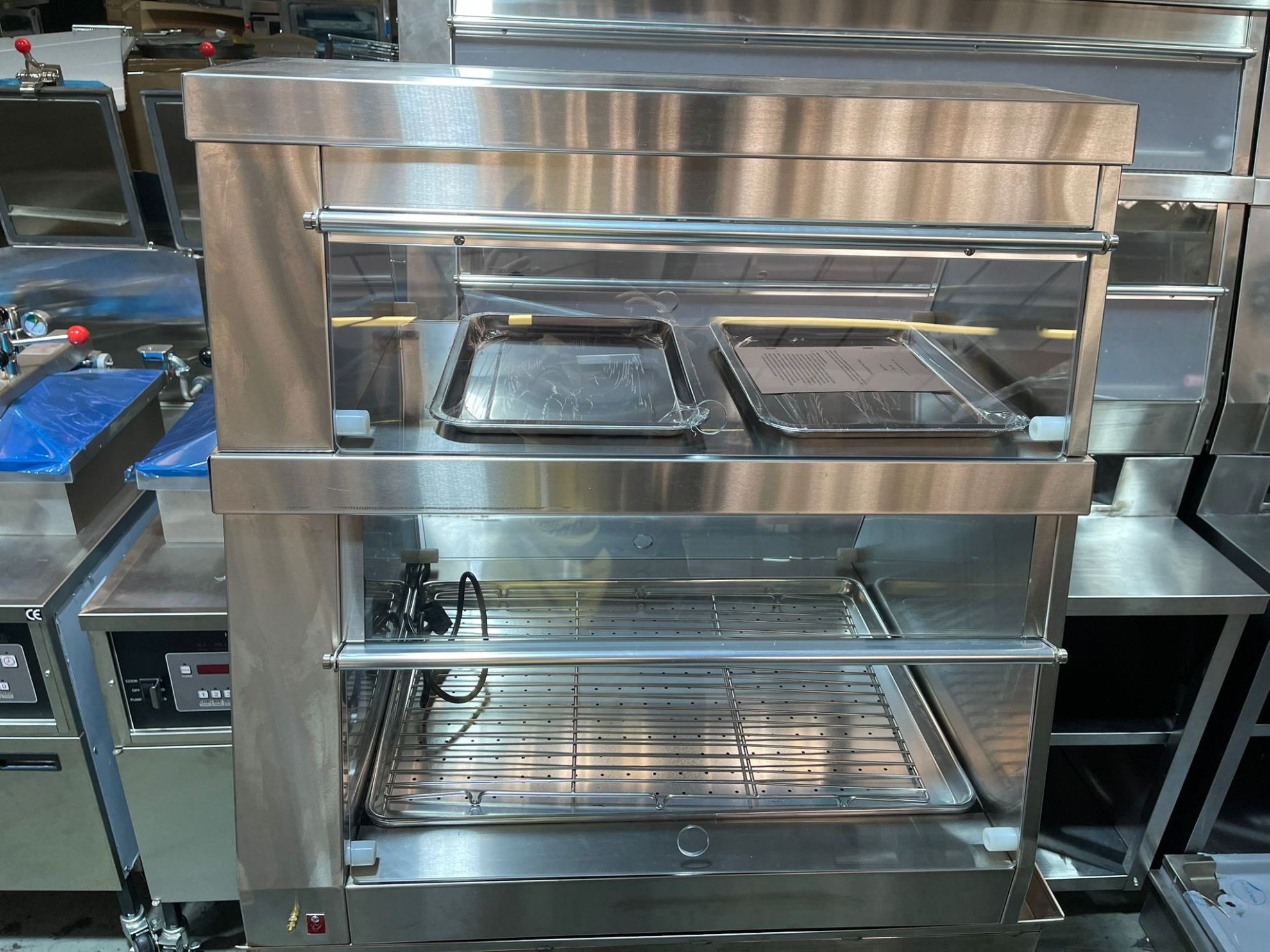 Ceren Catering Equipment Ltd. Fat Chef H2 Chicken Display, 2 Layer